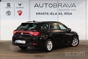 Black SEAT Leon 2024 in Riga, with an engine capacity of 1.50 L and mileage of 45 thousand km for 22790 €, photo 7 on AUTOMOTO.COM.LV