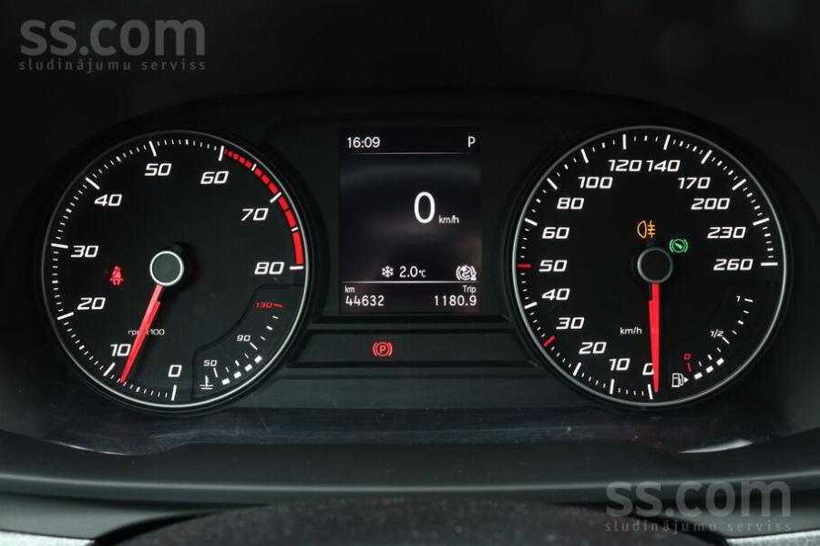 Black SEAT Leon 2024 in Riga, with an engine capacity of 1.50 L and mileage of 45 thousand km for 22790 €, photo 12 on AUTOMOTO.COM.LV