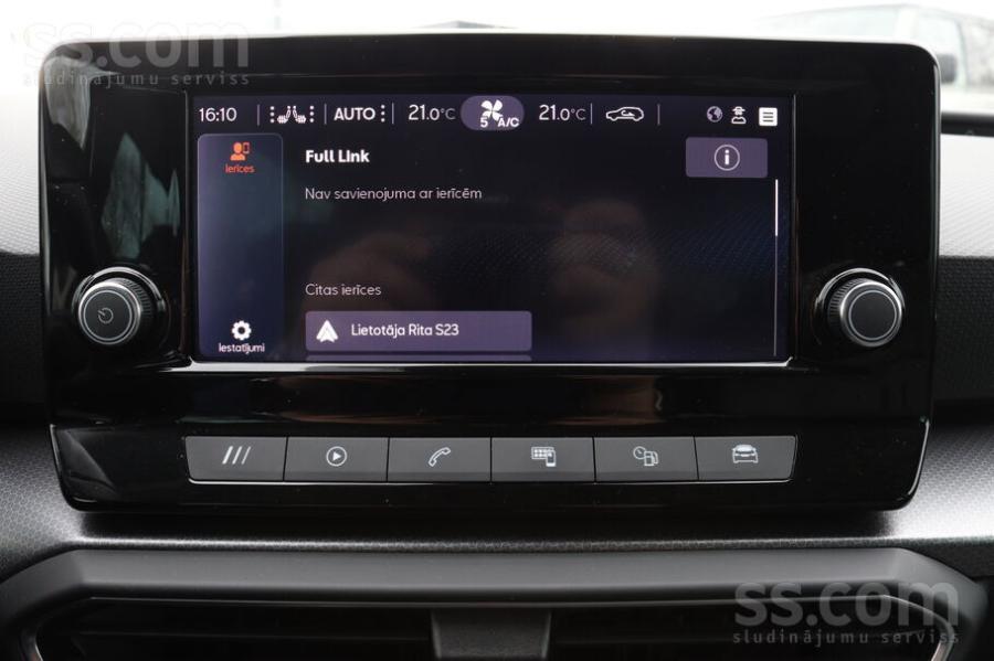 Black SEAT Leon 2024 in Riga, with an engine capacity of 1.50 L and mileage of 45 thousand km for 22790 €, photo 14 on AUTOMOTO.COM.LV