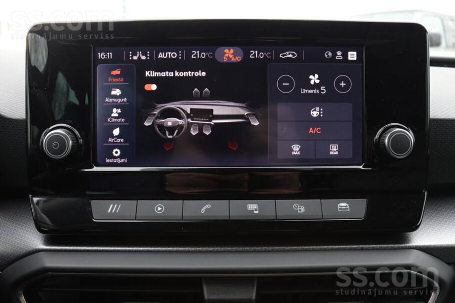 Black SEAT Leon 2024 in Riga, with an engine capacity of 1.50 L and mileage of 45 thousand km for 22790 €, photo 19 on AUTOMOTO.COM.LV