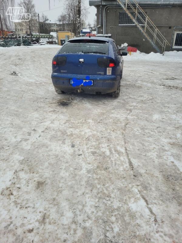 Blue SEAT Leon 2001 in Panevezys, with an engine capacity of 1.90 L and mileage of 403 thousand km for 800 €, photo 2 on AUTOMOTO.COM.LV