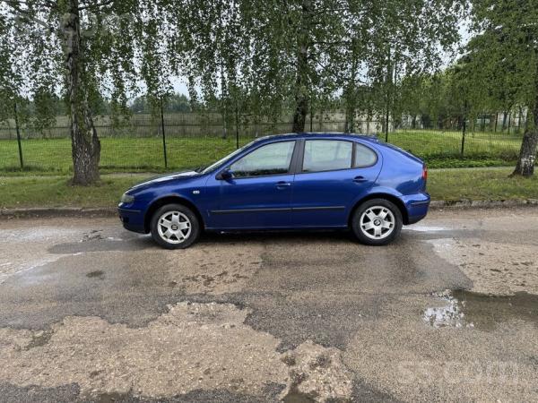 Zils SEAT Leon 2001 Ogre, ar dzinēja tilpumu 1.90 L un nobraukumu 305 tūkst. km par 1000 €, foto 1 vietnē AUTOMOTO.COM.LV