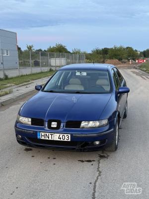 Zils SEAT Leon 2001 Panevēža, ar dzinēja tilpumu 1.90 L un nobraukumu 255 tūkst. km par 1350 €, foto 3 vietnē AUTOMOTO.COM.LV