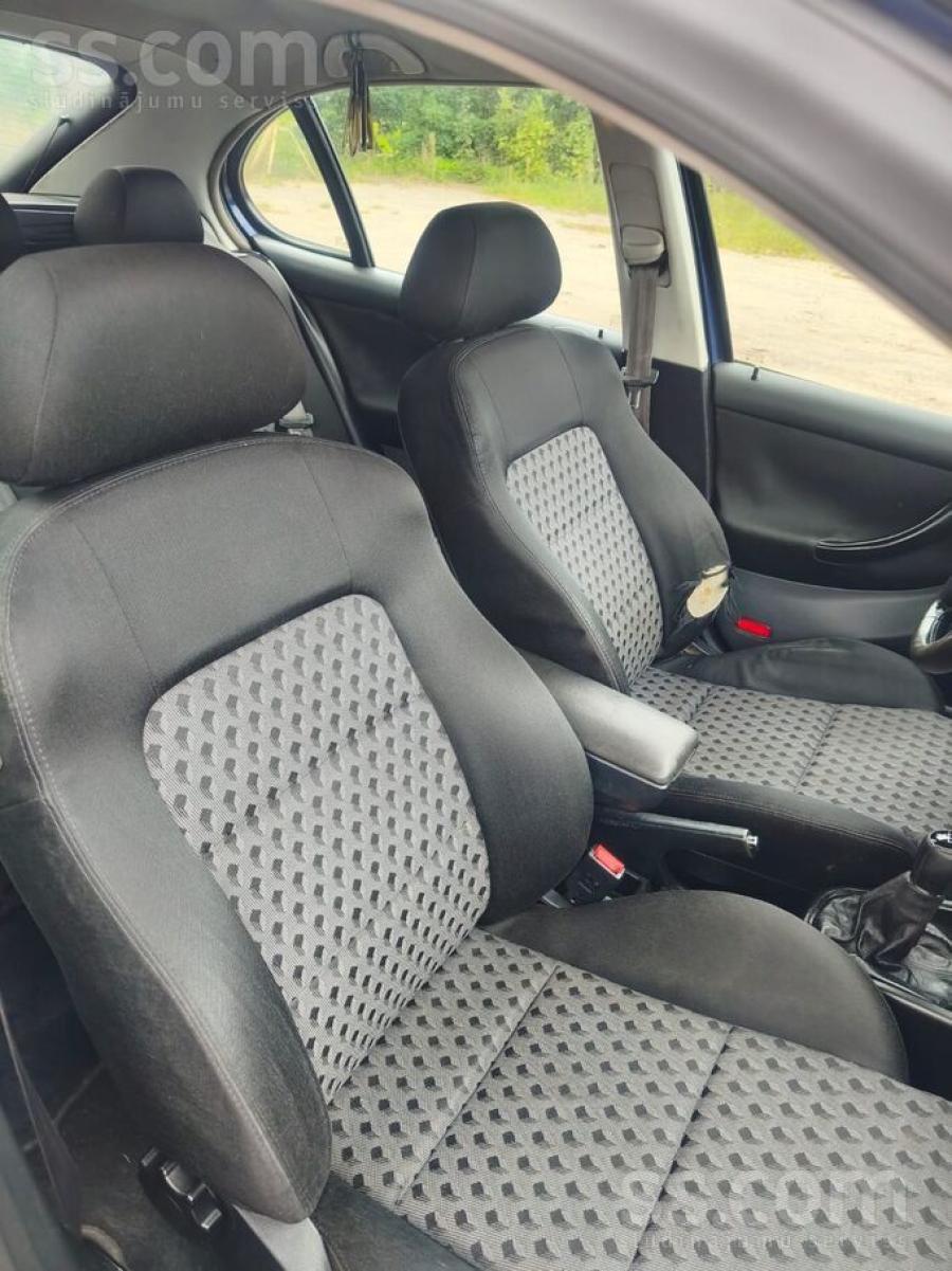 Blue SEAT Leon 2001 in Dobele, with an engine capacity of 1.90 L and mileage of 535 thousand km for 1500 €, photo 7 on AUTOMOTO.COM.LV