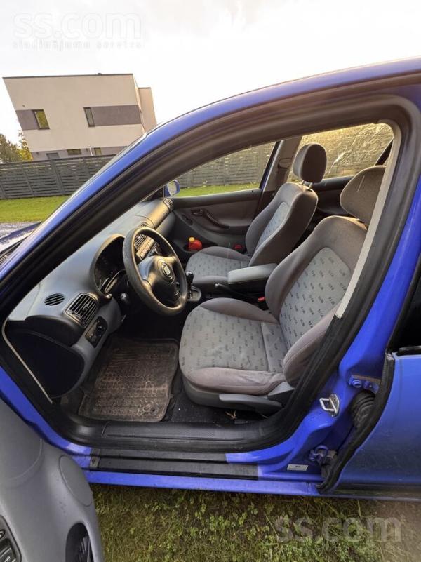 Blue SEAT Leon 2001 in Riga, with an engine capacity of 1.90 L and mileage of 480 thousand km for 980 €, photo 5 on AUTOMOTO.COM.LV