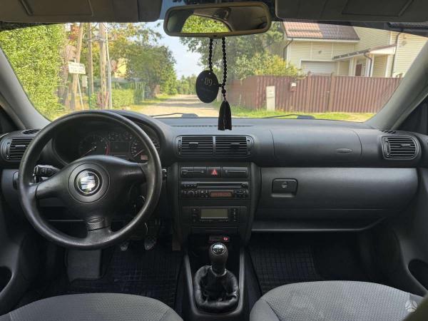 SEAT Leon 2003 Viļņa vietnē Zils SEAT Leon 2003 Viļņa, ar dzinēja tilpumu 1.90 L un nobraukumu 289 tūkst. km par 1250 €, foto 8 vietnē AUTOMOTO.COM.LV