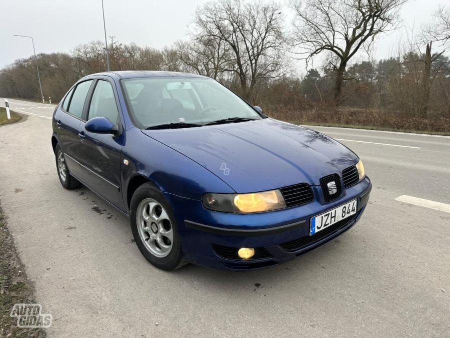 Blue SEAT Leon 2004 in Jonava, with an engine capacity of 1.90 L and mileage of 275 thousand km for 1000 €, photo 2 on AUTOMOTO.COM.LV