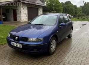 Blue SEAT Leon 2004 in Kraslava, with an engine capacity of 1.60 L and mileage of 210 thousand km for 500 €, photo 3 on AUTOMOTO.COM.LV