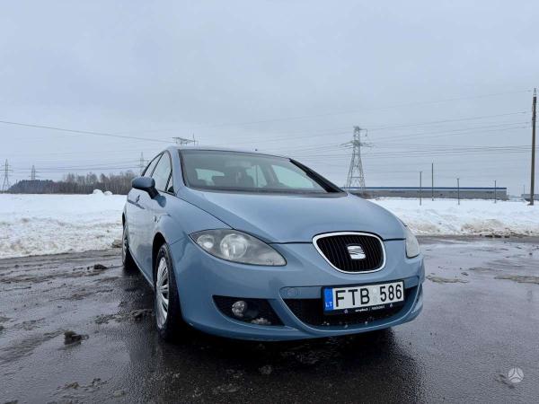 Zils SEAT Leon 2005 Panevēža, ar dzinēja tilpumu 1.90 L un nobraukumu 253 tūkst. km par 1699 €, foto 3 vietnē AUTOMOTO.COM.LV