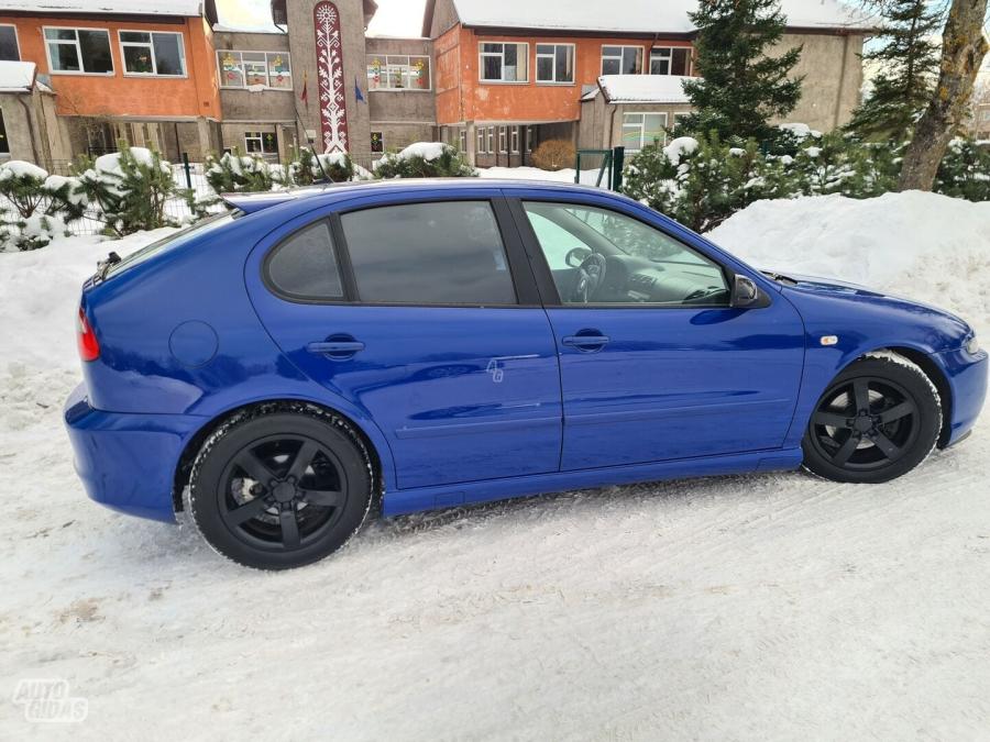 Zils SEAT Leon 2005 Šilutė, ar dzinēja tilpumu 1.90 L un nobraukumu 303 tūkst. km par 2799 €, foto 3 vietnē AUTOMOTO.COM.LV