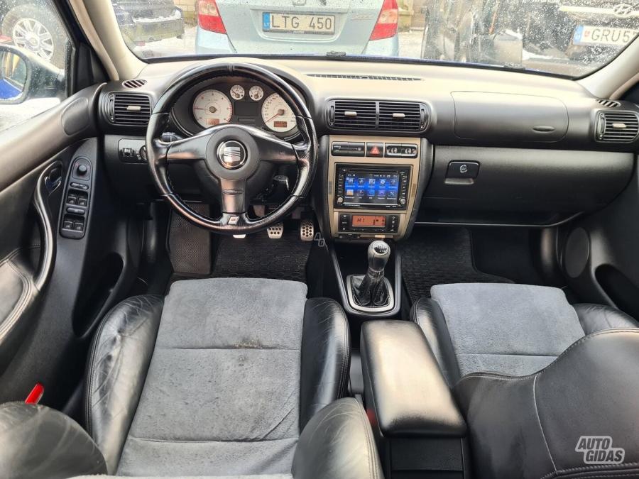 Zils SEAT Leon 2005 Šilutė, ar dzinēja tilpumu 1.90 L un nobraukumu 303 tūkst. km par 2799 €, foto 11 vietnē AUTOMOTO.COM.LV