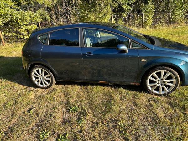 Blue SEAT Leon 2006 in Riga, with an engine capacity of 2.00 L and mileage of 340 thousand km for 2200 €, photo 6 on AUTOMOTO.COM.LV