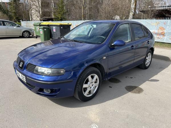 Blue SEAT Leon 2006 in Kaunas, with an engine capacity of 1.60 L and mileage of 230 thousand km for 1300 €, photo 3 on AUTOMOTO.COM.LV