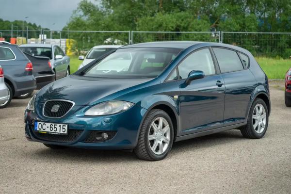 Blue SEAT Leon 2006 in Liepaja, with an engine capacity of 1.90 L and mileage of 368 thousand km for 2800 €, photo 1 on AUTOMOTO.COM.LV