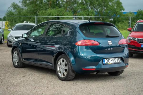 Blue SEAT Leon 2006 in Liepaja, with an engine capacity of 1.90 L and mileage of 368 thousand km for 2800 €, photo 2 on AUTOMOTO.COM.LV