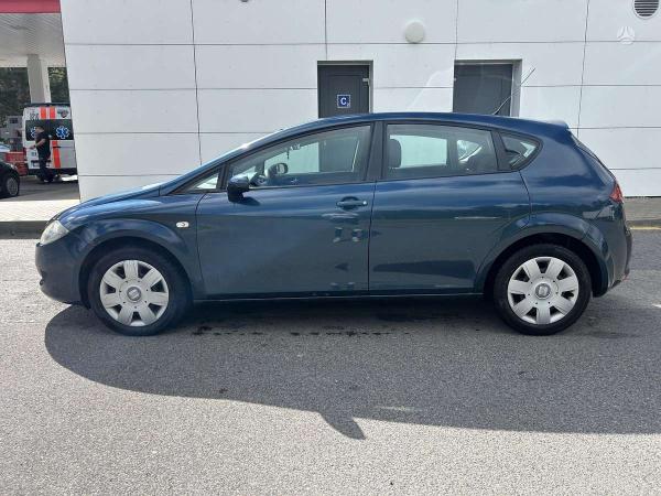 SEAT Leon 2006 Viļņa vietnē Zils SEAT Leon 2006 Viļņa, ar dzinēja tilpumu 1.90 L un nobraukumu 224 tūkst. km par 999 €, foto 5 vietnē AUTOMOTO.COM.LV