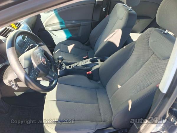 Zils SEAT Leon 2007 Tallina, ar dzinēja tilpumu 1.90 L un nobraukumu 0 tūkst. km par 2400 €, foto 11 vietnē AUTOMOTO.COM.LV