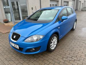 Zils SEAT Leon 2011 Pērnava, ar dzinēja tilpumu 1.60 L un nobraukumu 219 tūkst. km par 3500 €, foto  vietnē AUTOMOTO.COM.LV