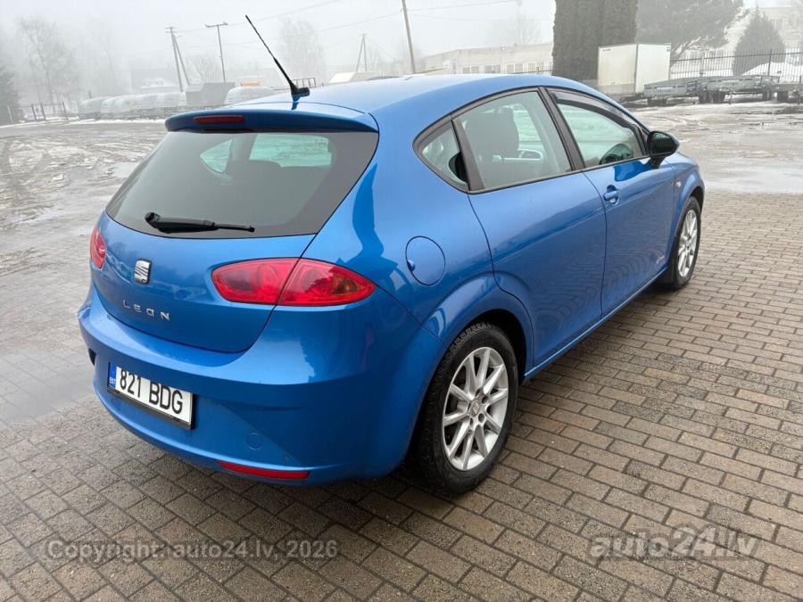 Blue SEAT Leon 2011 in Parnu, with an engine capacity of 1.60 L and mileage of 219 thousand km for 3500 €, photo 2 on AUTOMOTO.COM.LV