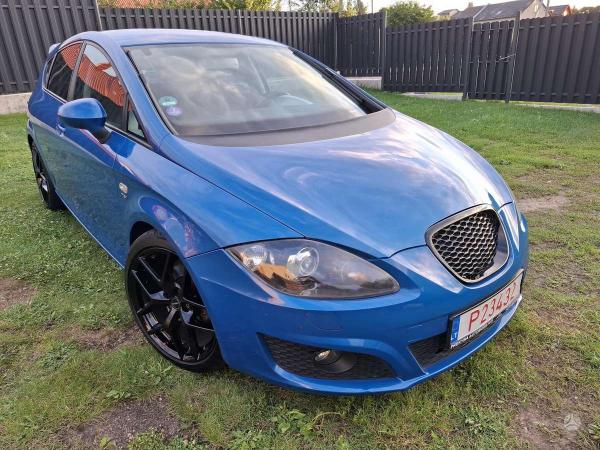 Zils SEAT Leon 2011 Kėdainiai, ar dzinēja tilpumu 1.20 L un nobraukumu 214 tūkst. km par 3399 €, foto 2 vietnē AUTOMOTO.COM.LV