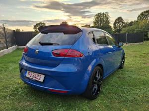 Blue SEAT Leon 2011 in Kedainiai, with an engine capacity of 1.20 L and mileage of 214 thousand km for 3399 €, photo 13 on AUTOMOTO.COM.LV