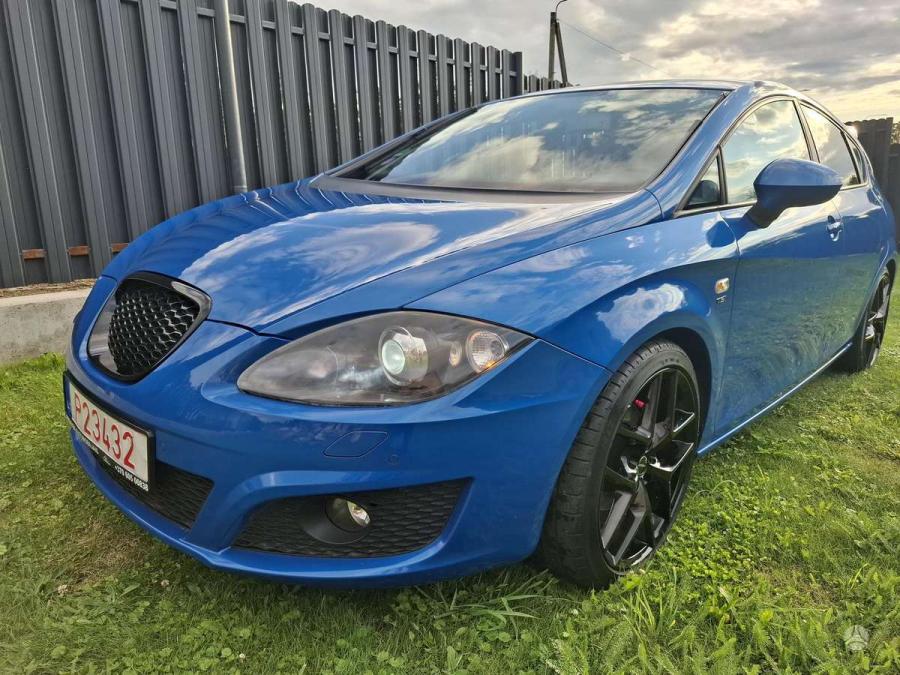 Blue SEAT Leon 2011 in Kedainiai, with an engine capacity of 1.20 L and mileage of 214 thousand km for 3399 €, photo 36 on AUTOMOTO.COM.LV