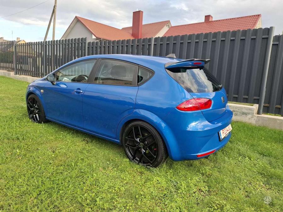 Blue SEAT Leon 2011 in Kedainiai, with an engine capacity of 1.20 L and mileage of 214 thousand km for 3399 €, photo 37 on AUTOMOTO.COM.LV