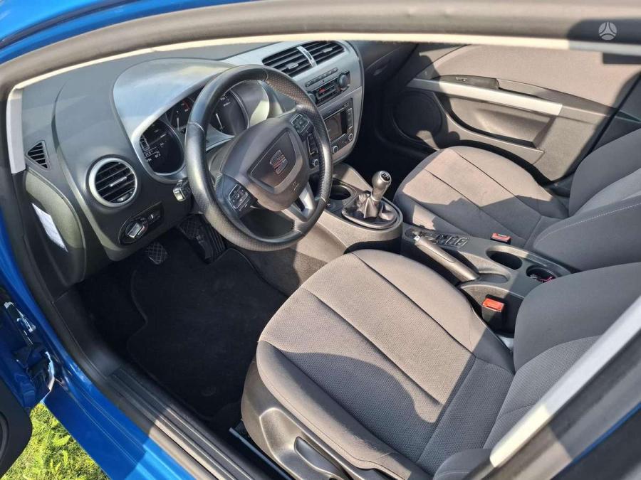 Blue SEAT Leon 2011 in Kedainiai, with an engine capacity of 1.20 L and mileage of 214 thousand km for 3399 €, photo 40 on AUTOMOTO.COM.LV