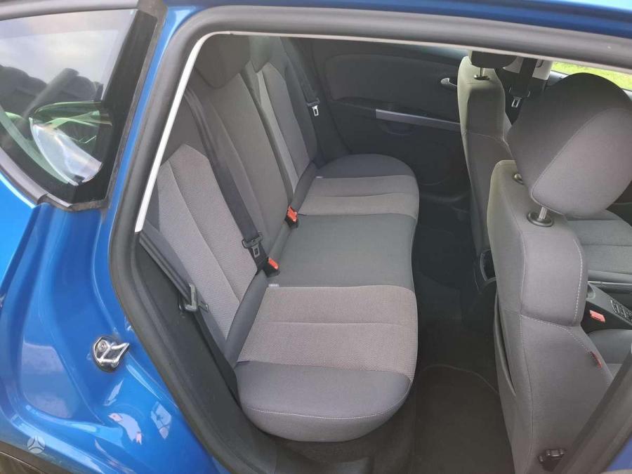 Blue SEAT Leon 2011 in Kedainiai, with an engine capacity of 1.20 L and mileage of 214 thousand km for 3399 €, photo 43 on AUTOMOTO.COM.LV