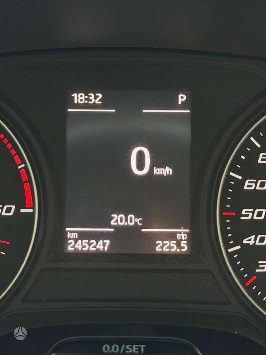 Blue SEAT Leon 2014 in Vilnius, with an engine capacity of 1.97 L and mileage of 243 thousand km for 6500 €, photo 16 on AUTOMOTO.COM.LV