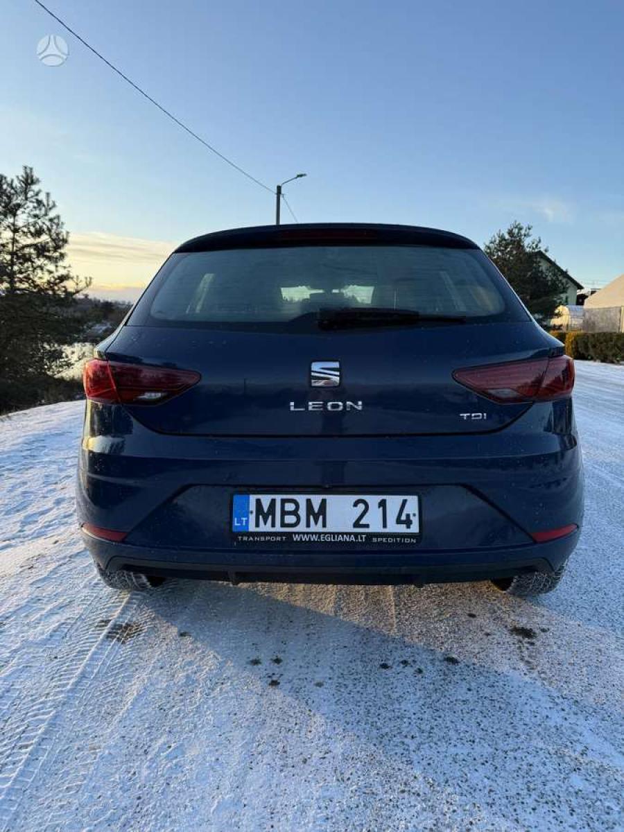 Blue SEAT Leon 2017 in Kaunas, with an engine capacity of 1.60 L and mileage of 162 thousand km for 6700 €, photo 5 on AUTOMOTO.COM.LV