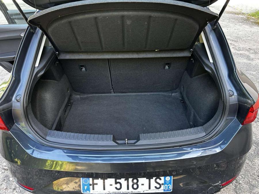 Blue SEAT Leon 2020 in Kaunas, with an engine capacity of 1.97 L and mileage of 28 thousand km for 7500 €, photo 14 on AUTOMOTO.COM.LV