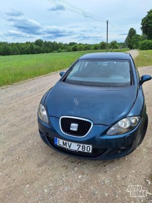 Blue SEAT Leon 2006 in Vilnius, with an engine capacity of 2.00 L and mileage of 320 thousand km for 550 €, photo  on AUTOMOTO.COM.LV