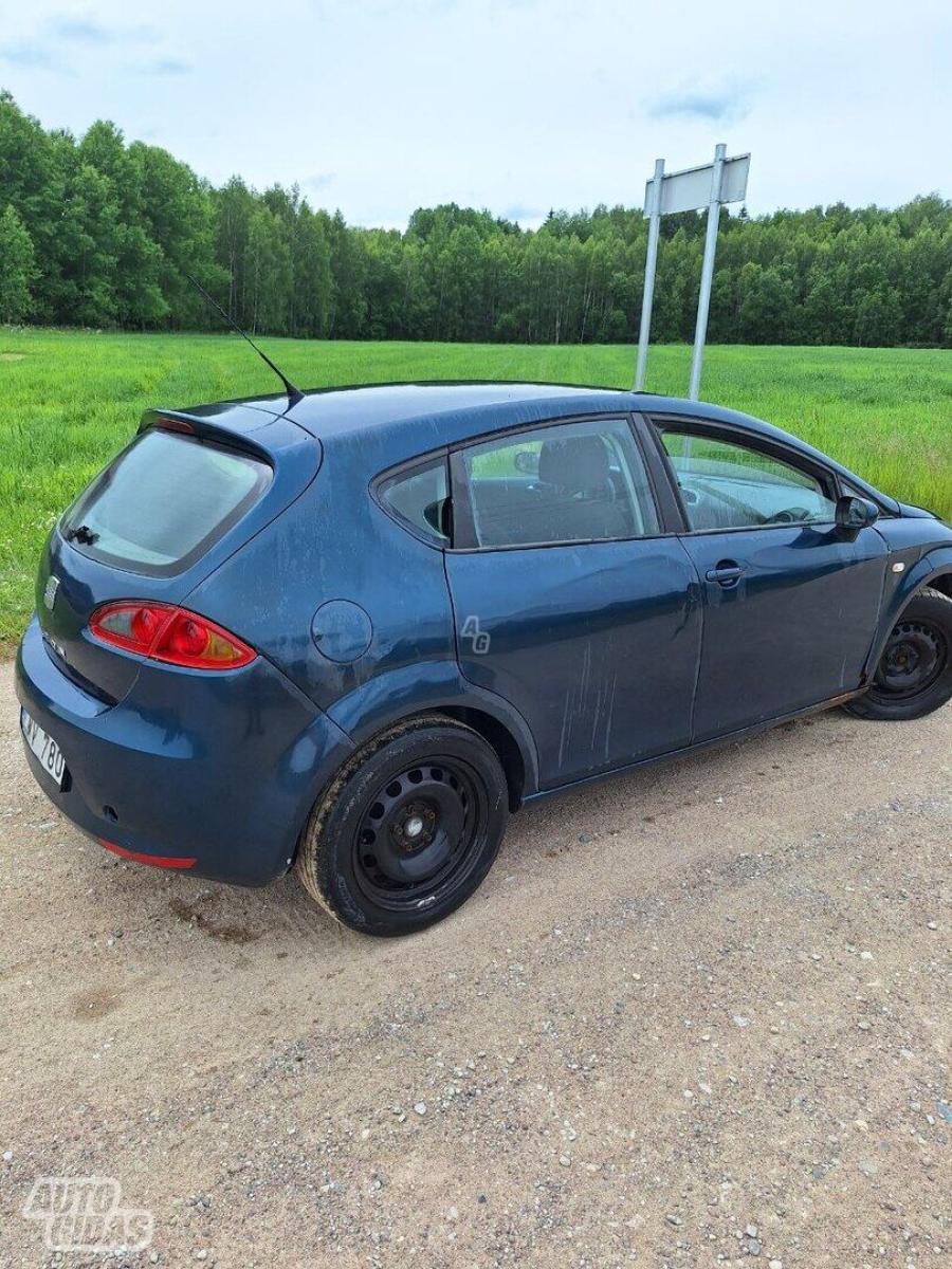 Zils SEAT Leon 2006 Viļņa, ar dzinēja tilpumu 2.00 L un nobraukumu 320 tūkst. km par 550 €, foto 4 vietnē AUTOMOTO.COM.LV