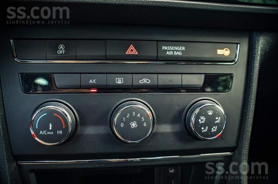 Zils SEAT Leon 2016 Rīga, ar dzinēja tilpumu 2.00 L un nobraukumu 246 tūkst. km par 6590 €, foto 20 vietnē AUTOMOTO.COM.LV