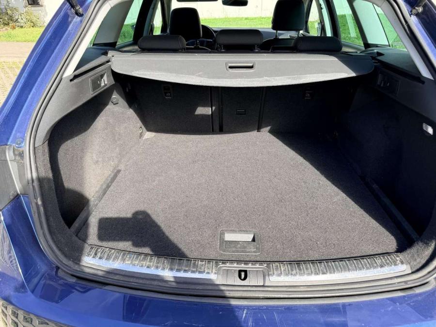 Blue SEAT Leon 2016 in Kaunas, with an engine capacity of 2.00 L and mileage of 275 thousand km for 5900 €, photo 26 on AUTOMOTO.COM.LV