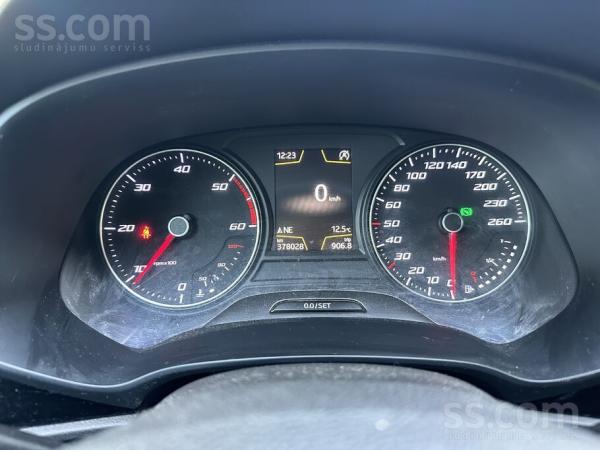 Blue SEAT Leon 2016 in Riga, with an engine capacity of 1.60 L and mileage of 378 thousand km for 5200 €, photo 10 on AUTOMOTO.COM.LV