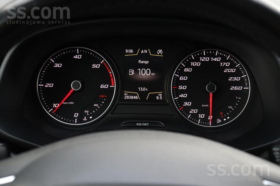 Blue SEAT Leon 2016 in Valmiera, with an engine capacity of 1.60 L and mileage of 294 thousand km for 5500 €, photo 24 on AUTOMOTO.COM.LV