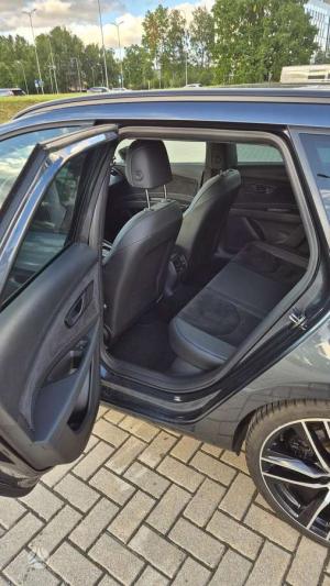 Blue SEAT Leon 2019 in Riga, with an engine capacity of 1.98 L and mileage of 98 thousand km for 19000 €, photo 13 on AUTOMOTO.COM.LV
