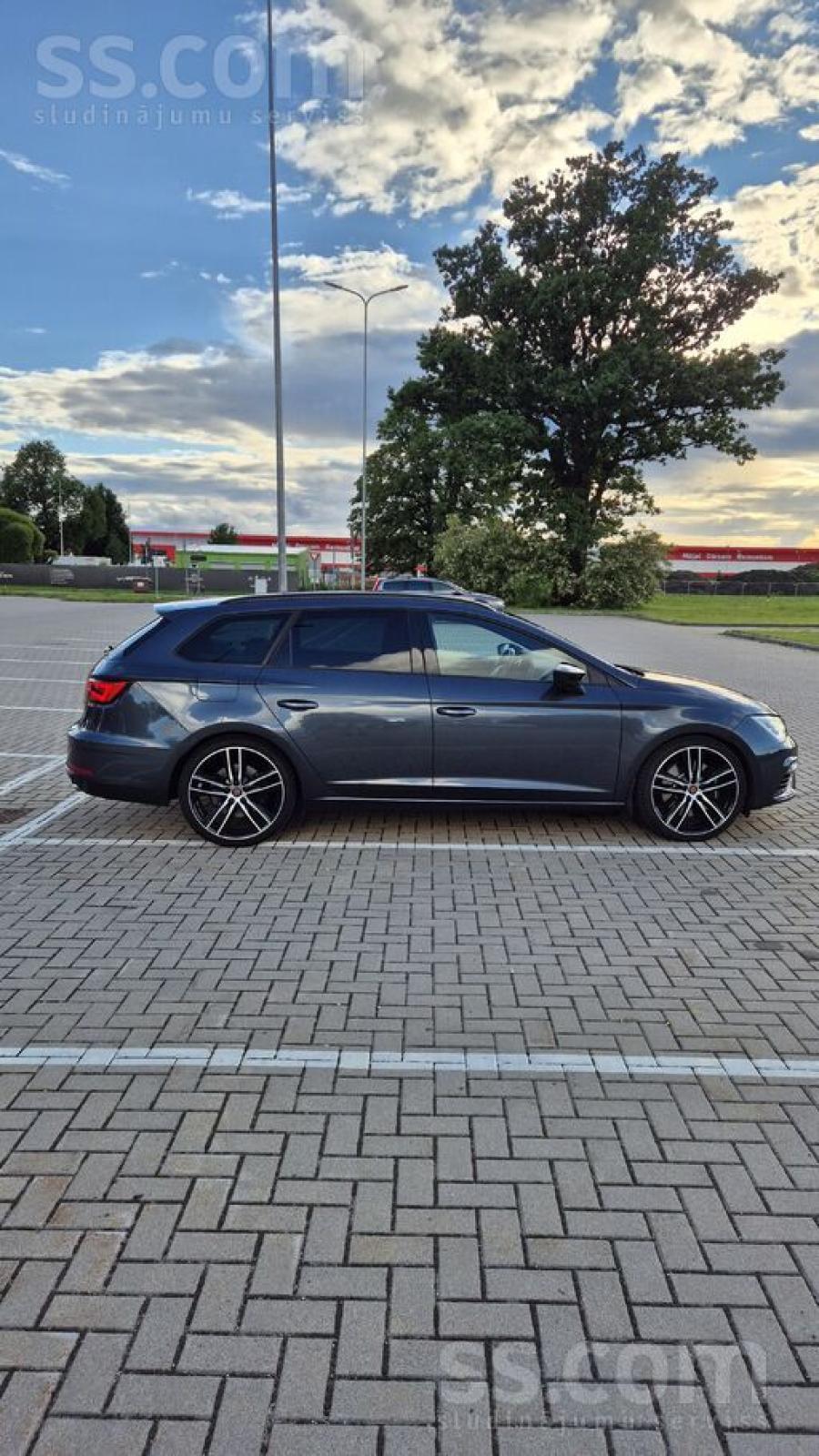 Zils SEAT Leon 2019 Rīga, ar dzinēja tilpumu 2.00 L un nobraukumu 97 tūkst. km par 18000 €, foto 8 vietnē AUTOMOTO.COM.LV