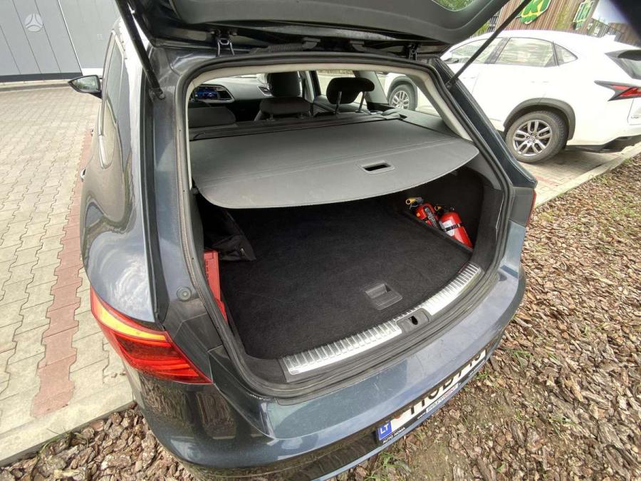Zils SEAT Leon 2019 Viļņa, ar dzinēja tilpumu 1.60 L un nobraukumu 240 tūkst. km par 9800 €, foto 24 vietnē AUTOMOTO.COM.LV