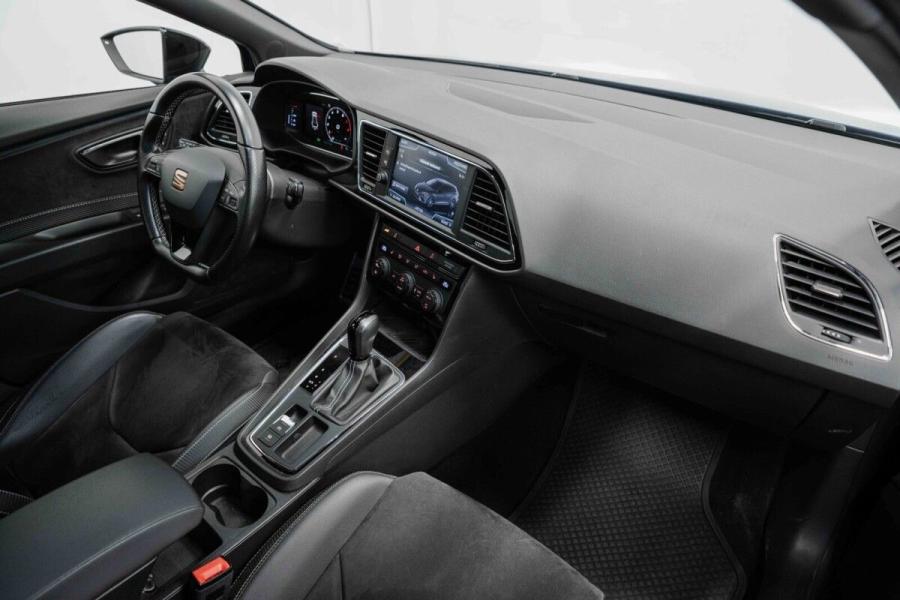 Zils SEAT Leon 2019 Tallina, ar dzinēja tilpumu 2.00 L un nobraukumu 98 tūkst. km par 19400 €, foto 8 vietnē AUTOMOTO.COM.LV