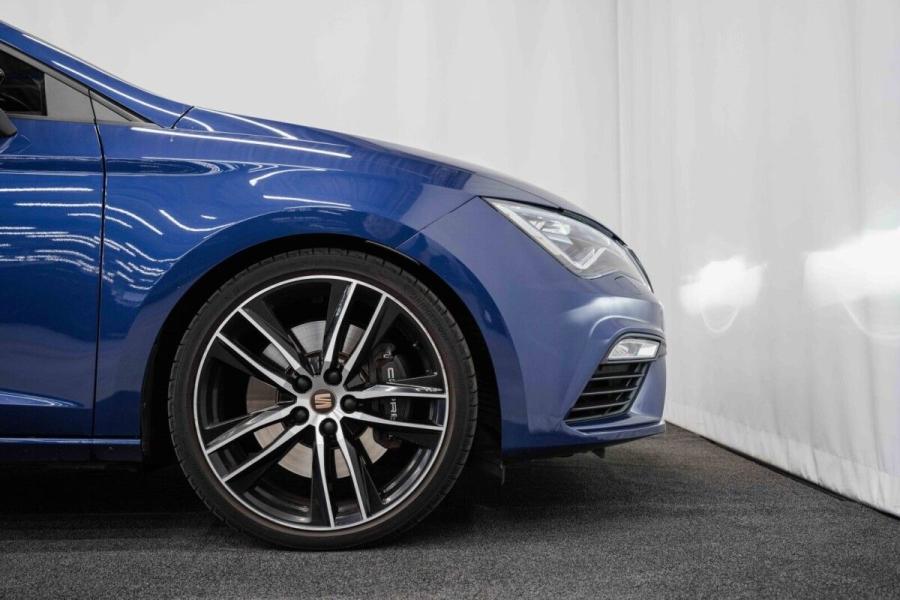 Zils SEAT Leon 2019 Tallina, ar dzinēja tilpumu 2.00 L un nobraukumu 98 tūkst. km par 19400 €, foto 17 vietnē AUTOMOTO.COM.LV