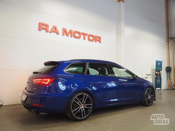 Blue SEAT Leon 2020 in Kaunas, with an engine capacity of 0.00 L and mileage of 58 thousand km for 31448 €, photo 5 on AUTOMOTO.COM.LV