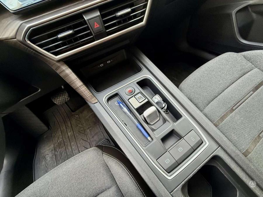Blue SEAT Leon 2020 in Vilnius, with an engine capacity of 1.97 L and mileage of 234 thousand km for 11675 €, photo 19 on AUTOMOTO.COM.LV