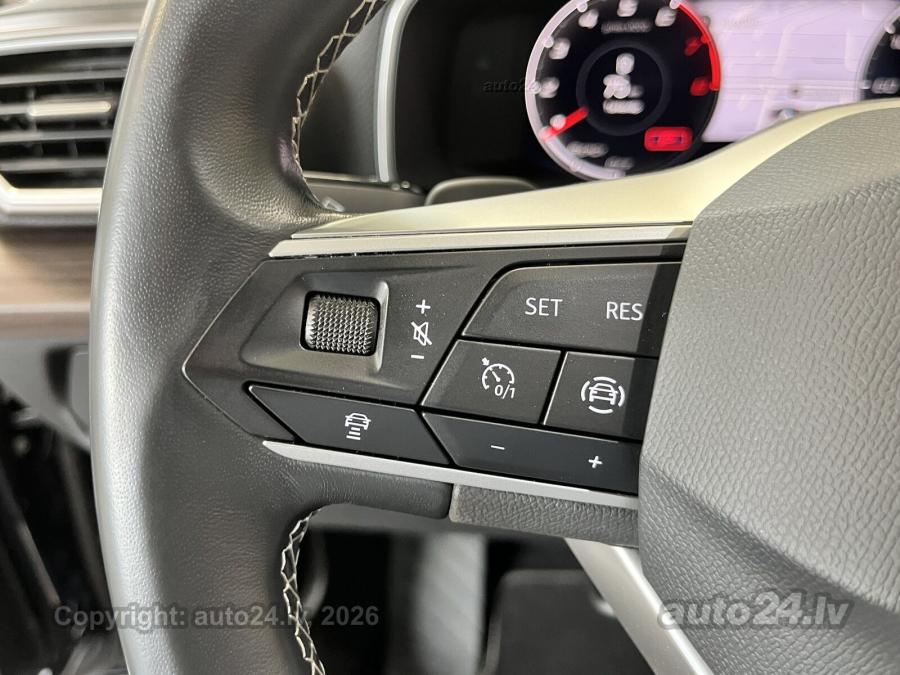 Zils SEAT Leon 2021 Tallina, ar dzinēja tilpumu 1.50 L un nobraukumu 74 tūkst. km par 17500 €, foto 18 vietnē AUTOMOTO.COM.LV