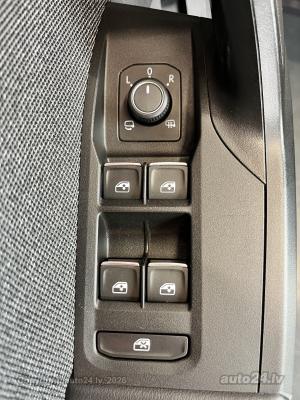 Zils SEAT Leon 2021 Tallina, ar dzinēja tilpumu 1.50 L un nobraukumu 74 tūkst. km par 17500 €, foto 22 vietnē AUTOMOTO.COM.LV