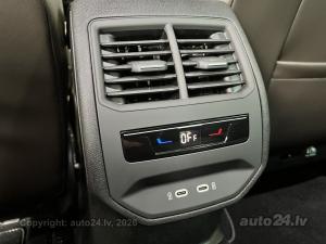 Zils SEAT Leon 2021 Tallina, ar dzinēja tilpumu 1.50 L un nobraukumu 74 tūkst. km par 17500 €, foto 24 vietnē AUTOMOTO.COM.LV