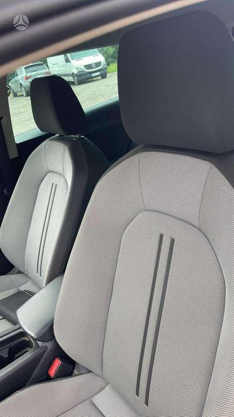 Blue SEAT Leon 2021 in Alytus, with an engine capacity of 1.00 L and mileage of 72 thousand km for 11999 €, photo 9 on AUTOMOTO.COM.LV