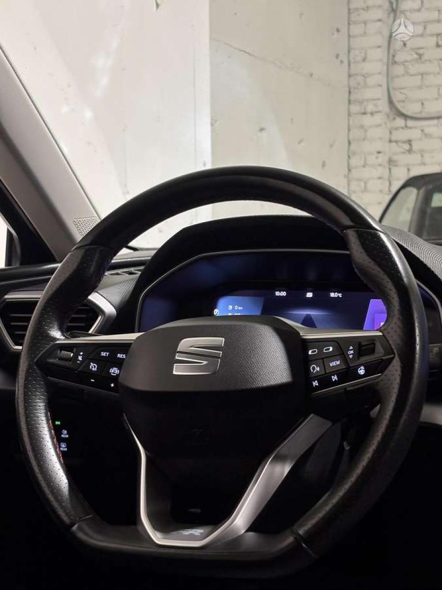 Blue SEAT Leon 2021 in Klaipeda, with an engine capacity of 1.40 L and mileage of 232 thousand km for 13999 €, photo 12 on AUTOMOTO.COM.LV